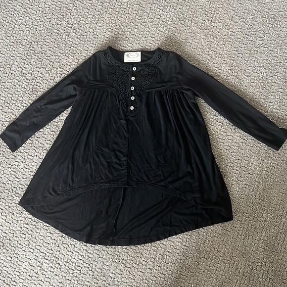 Joyfolie | Shirts & Tops | Joyfolie Mia Joy Dionne Top Blouse 6 Black ...